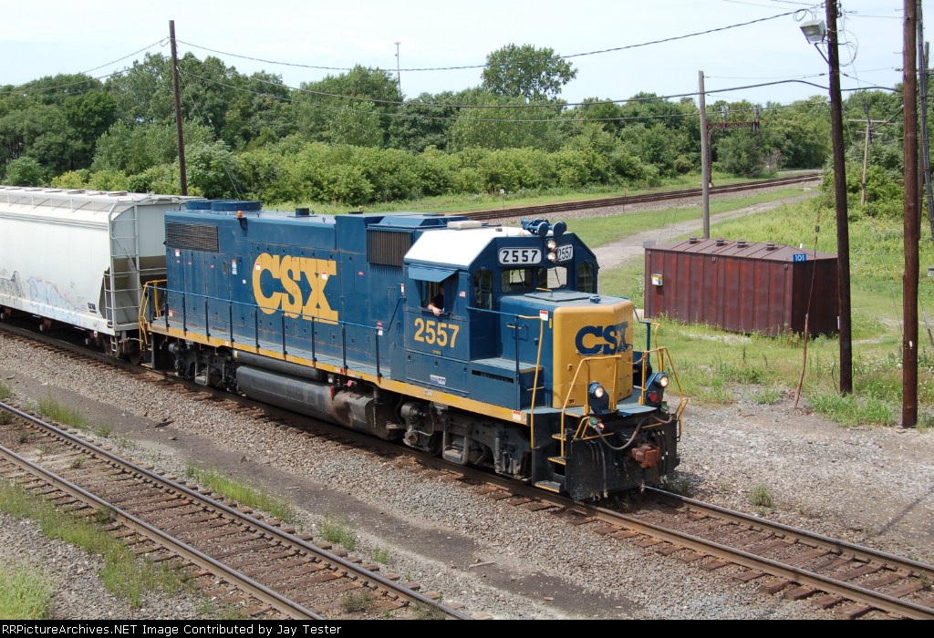CSX 2557